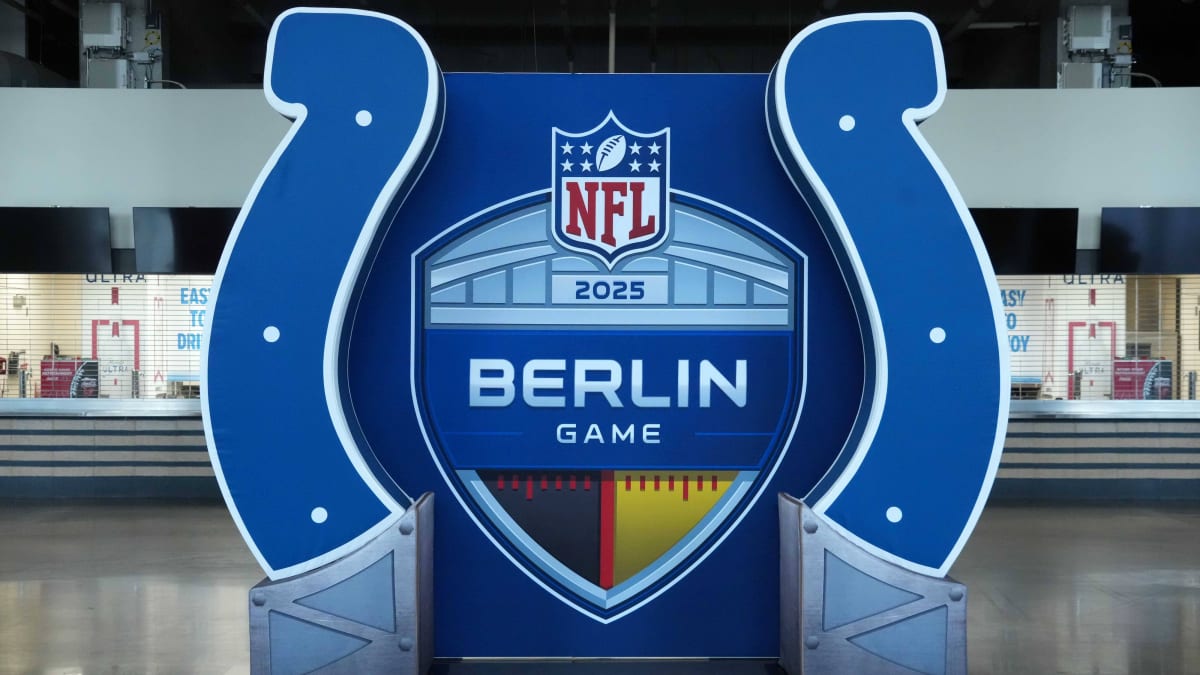 NFL eröffnet gemeinsam mit Fanatics offiziellen Store in Berlin ...