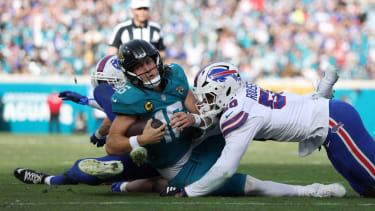 Walzmaschine Allen und eine finale Interception: Bills überstehen ...